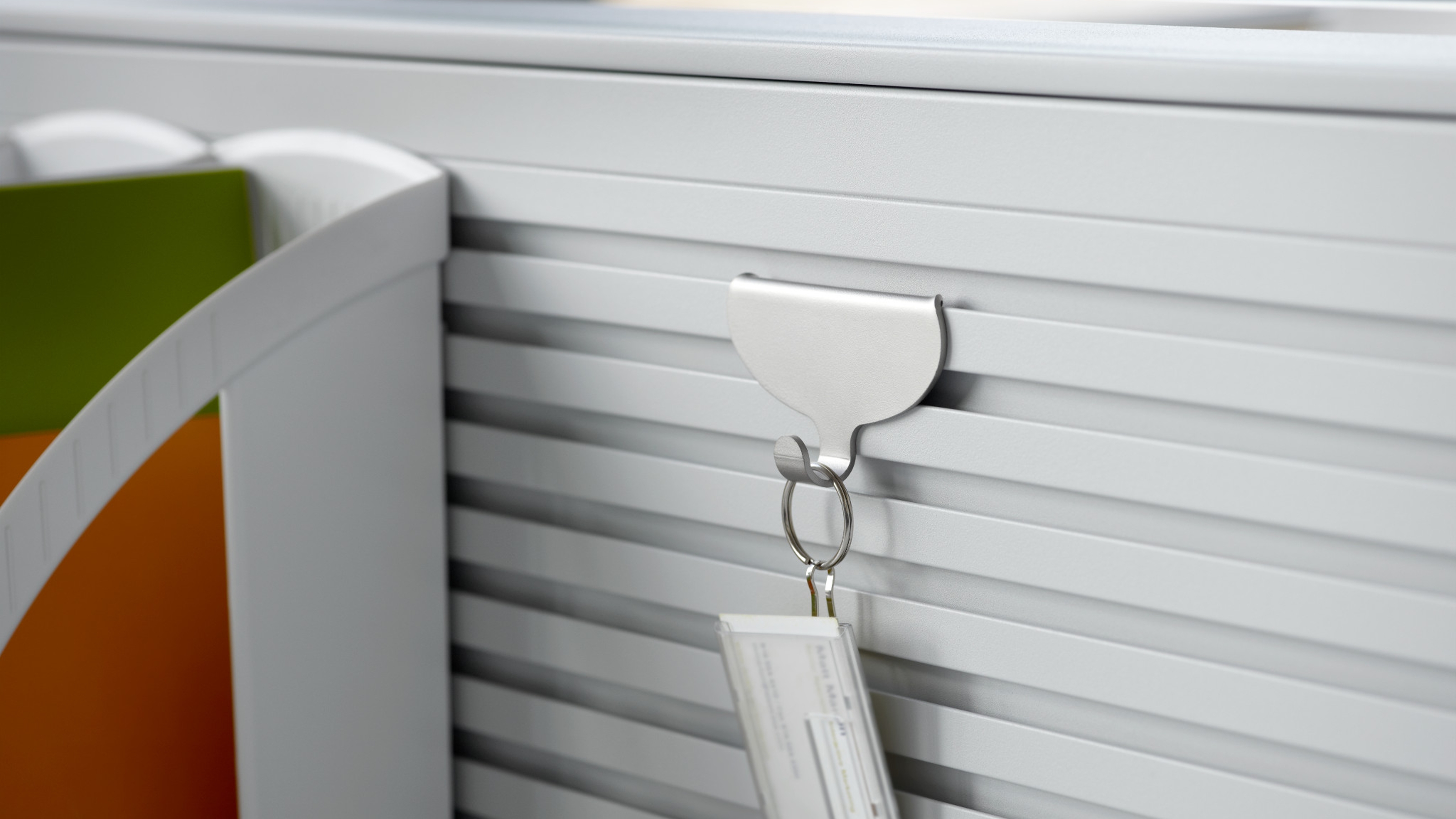 Slatwall + SlatRail – Assorted Worktools - Ohio Desk